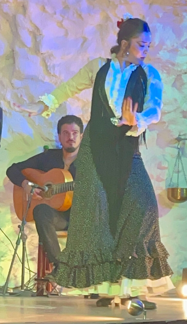 15-Minute Flamenco Music Lesson for Kids: Music of Spain - Music in Our ...